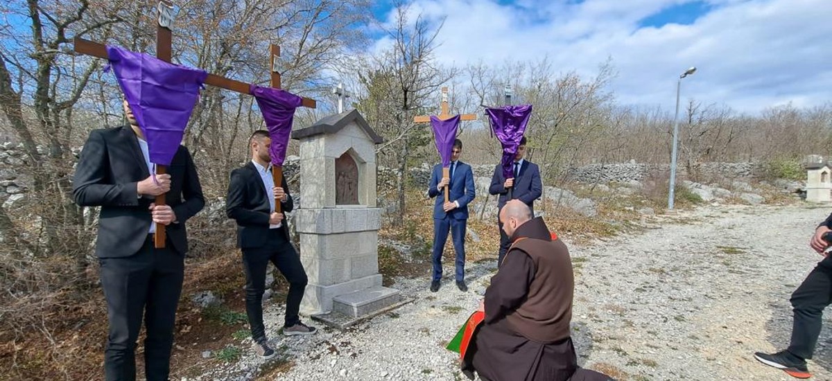 Veliki petak - Župa Vinjani
